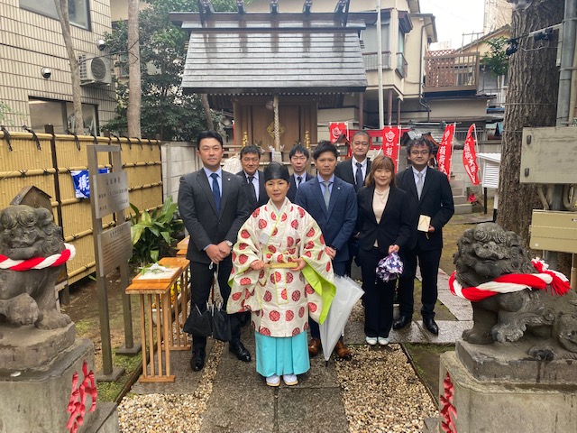 ㈱横浜DeNAベイスターズ 御来臨 3月13日(月) ㈱横浜DeNAベイスターズが御来臨されました。今年一年横浜スタジアムでのゲームが晴天となるよう、また選手、スタッフの健康、そしてセ・リーグ ...