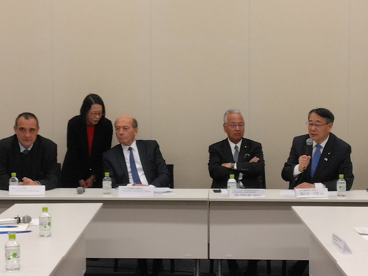 来日している仏国民議会外務委員会エルビヨン副委員長とセトン駐日フランス大使を招いて、日仏友好議員連盟が開かれました。 アメリカや中国との関係を ...
